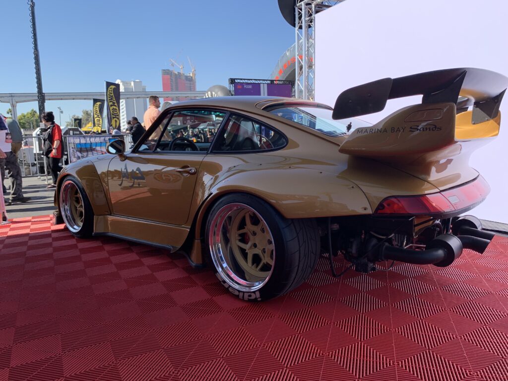 'Showa' RWB Porsche 911 Glitters in Project Gold - TeamSpeed